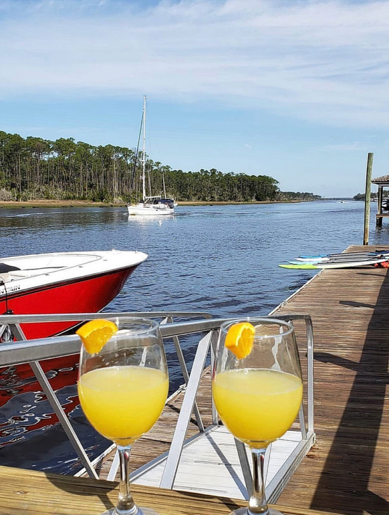 Boat On Up for Your Dockside Carry-Out at These Restaurants in Florida ...