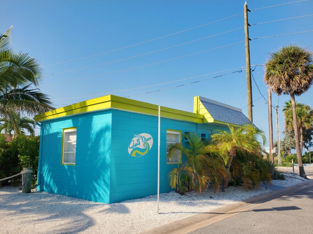 See This Midcentury Hotel's Sparkling New Transformation: Sunset Inn ...