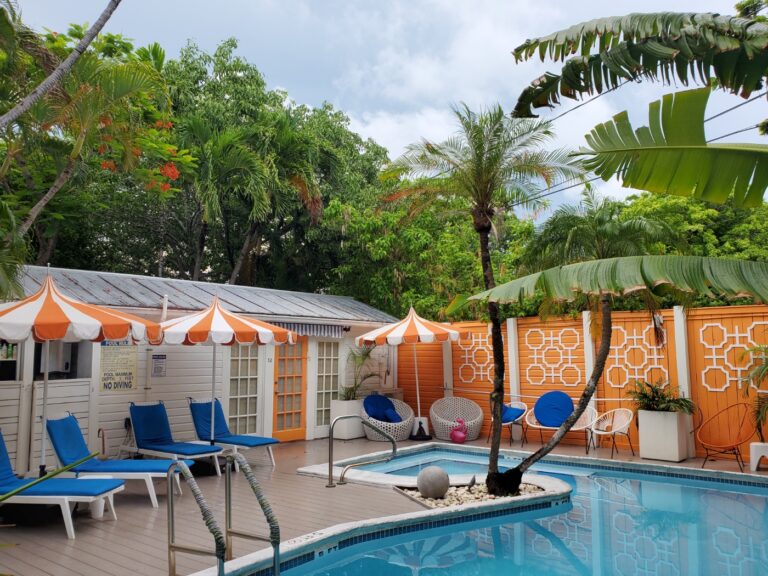 Stay in this Vibrant Key West Paradise: The Best Spot to Expore Duval ...