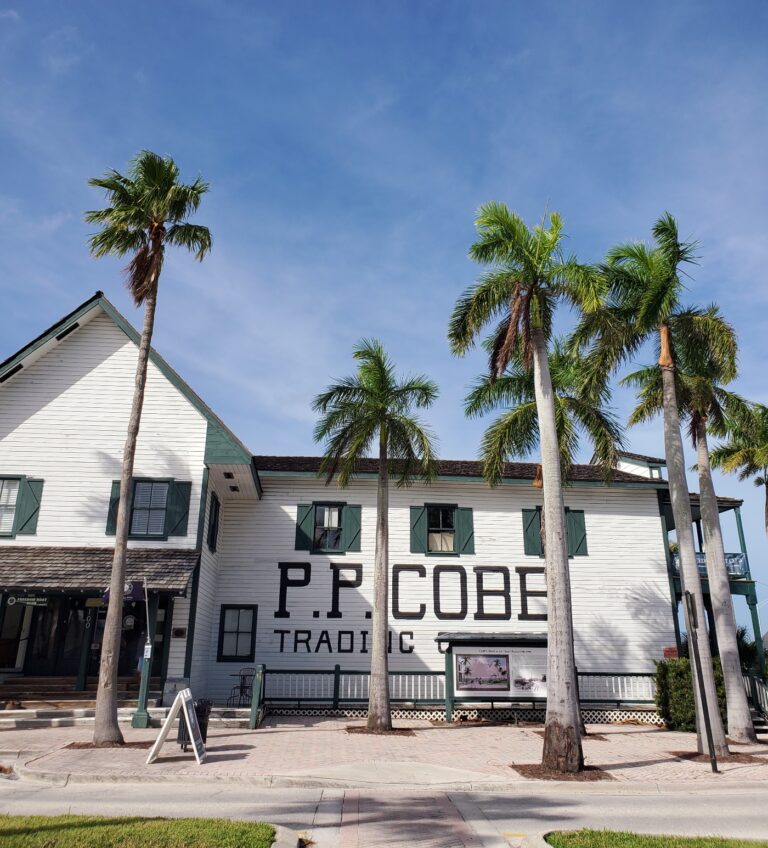 This Small Florida Beach Town is the Ideal Blend of Low-Key and Upscale ...